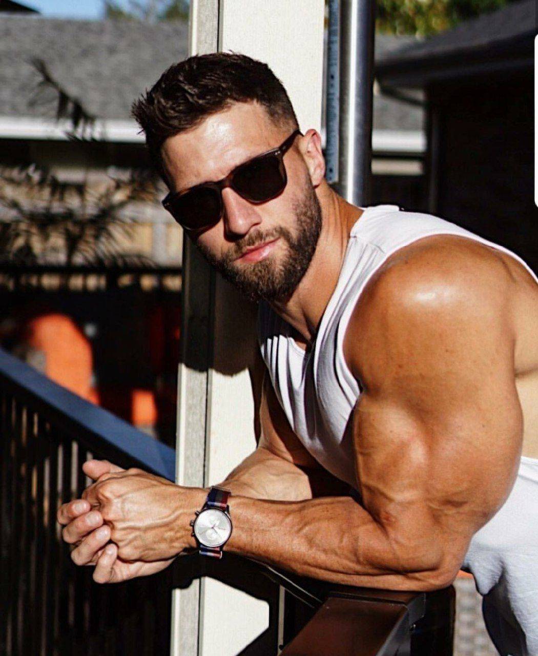 Strong arm | Scrolller