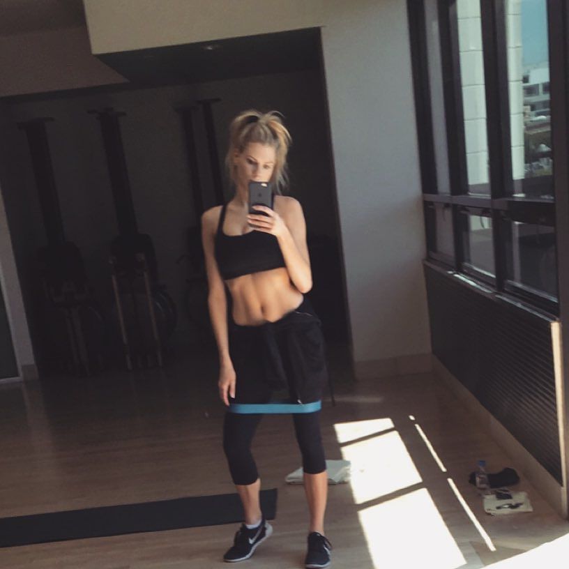 Studio Selfie | Scrolller