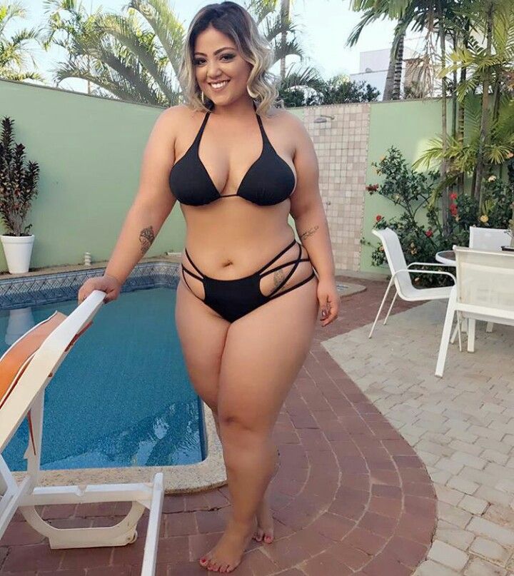 Stunner By The Pool | Scrolller