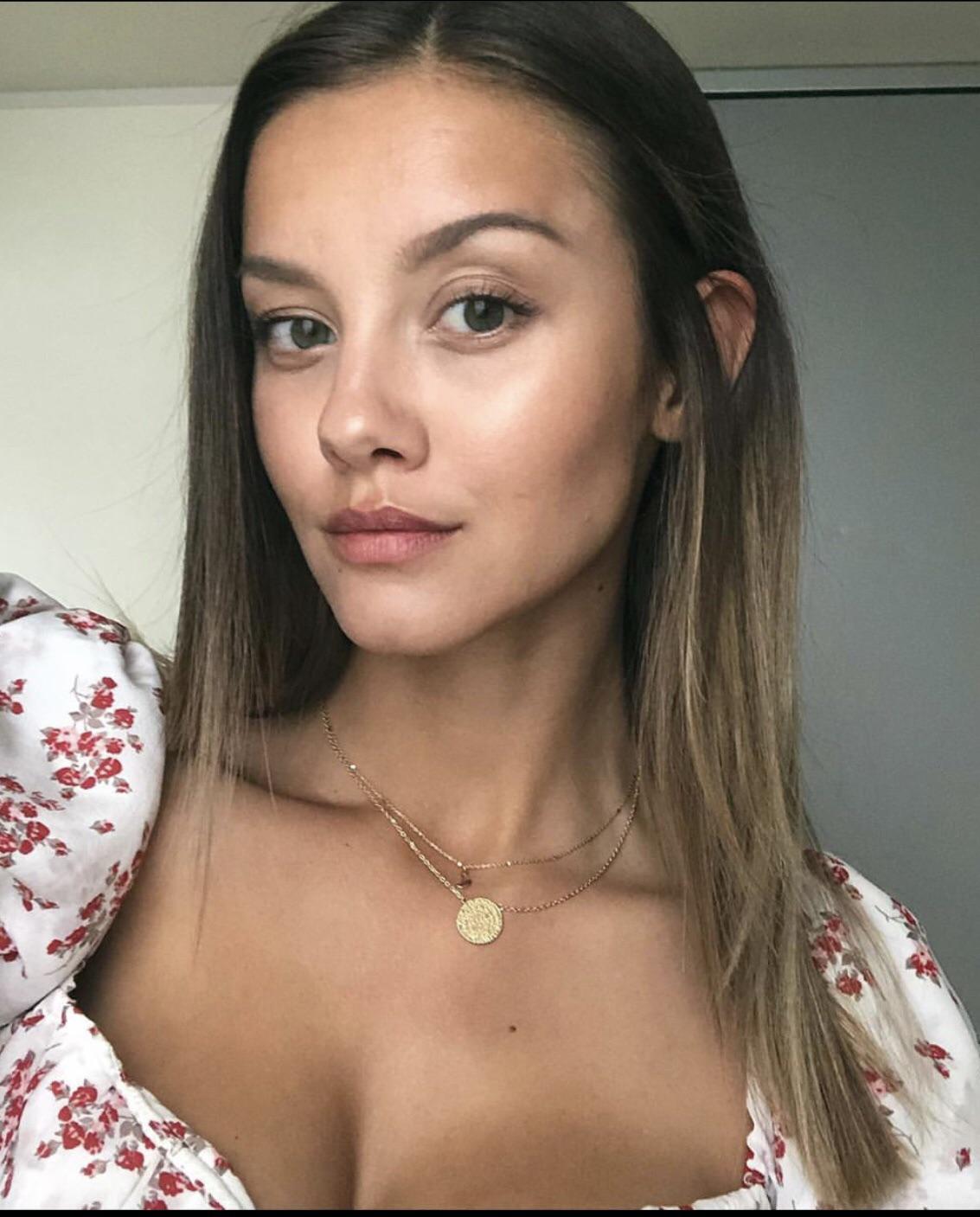 Stunning | Scrolller