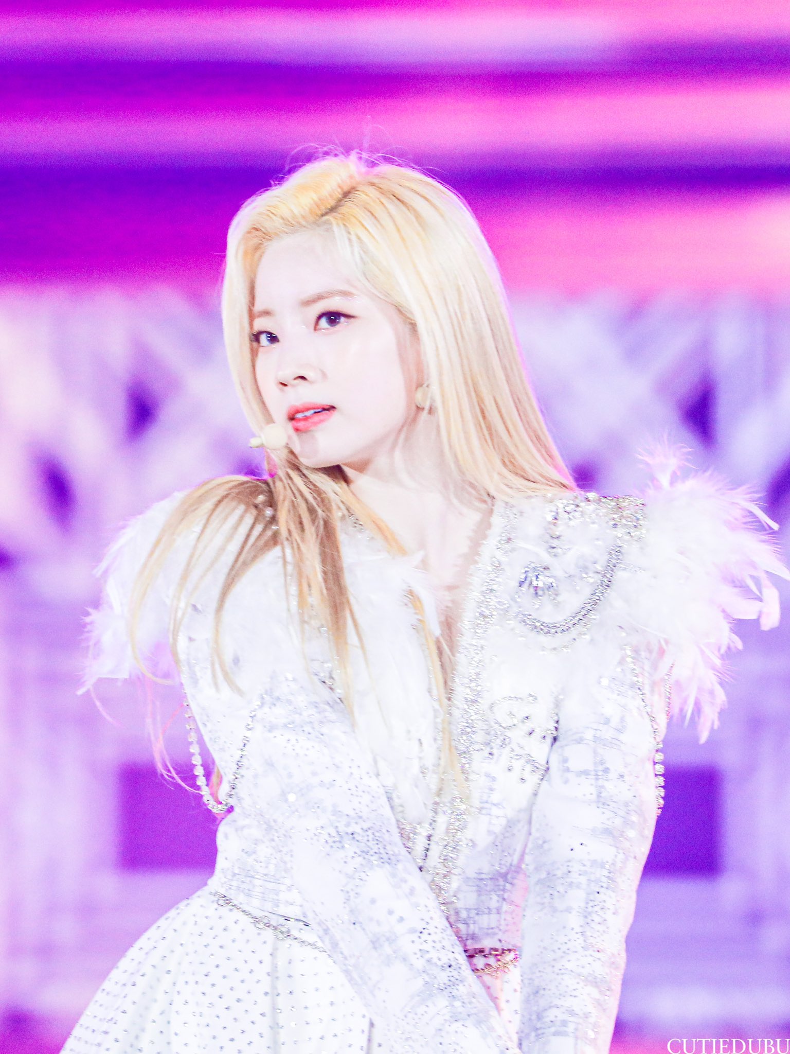 Stunning Dahyun | Scrolller