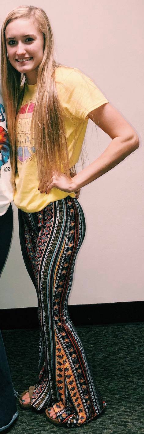 Stunning legs | Scrolller