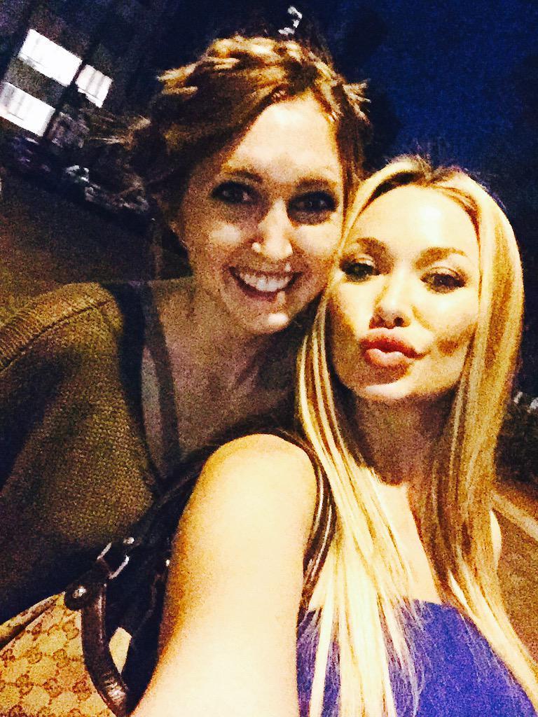 Summer Brielle giving us a pouty kiss | Scrolller