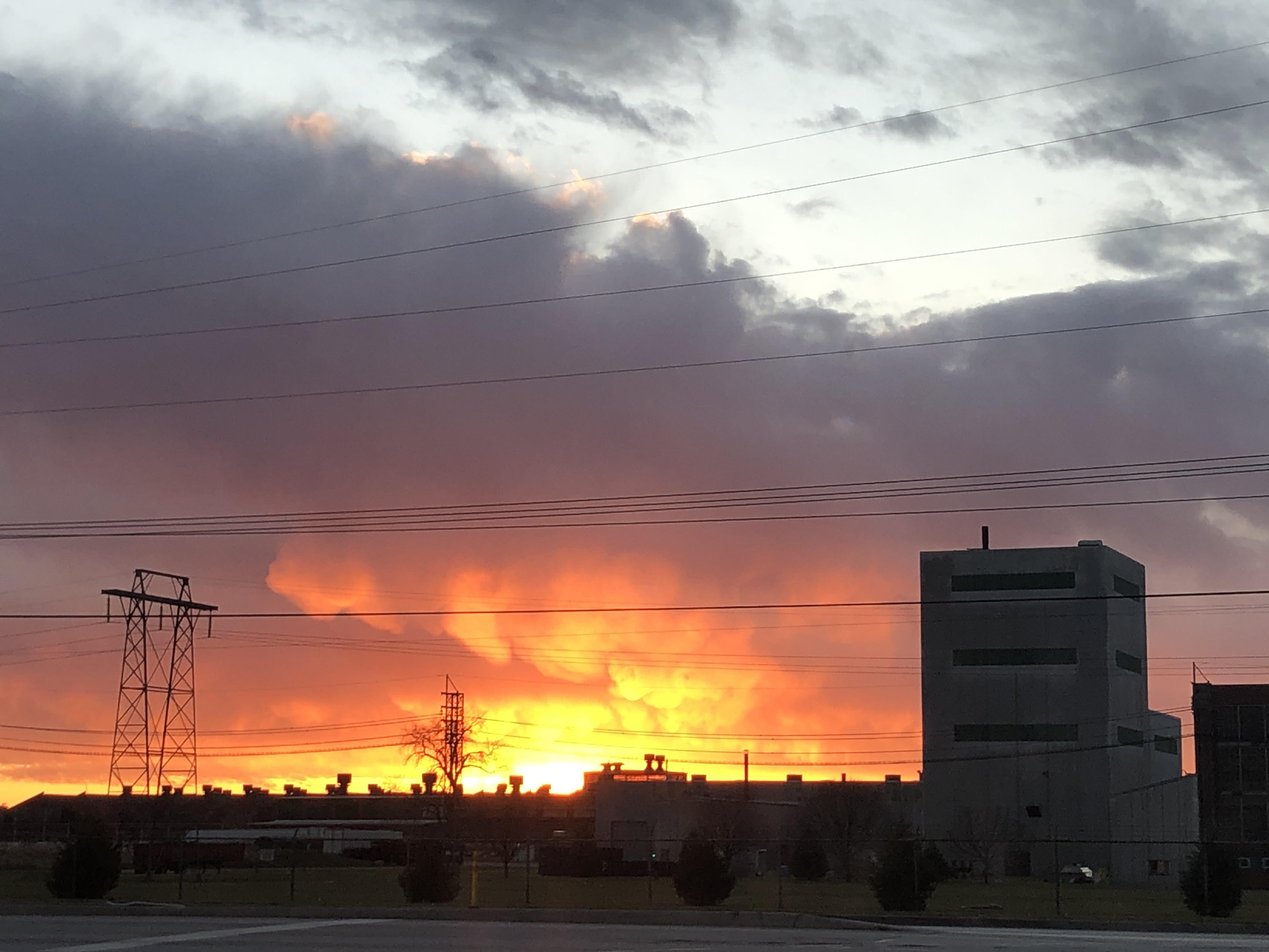 Sun setting at 5:30pm | Scrolller