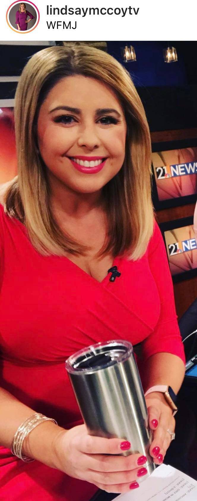 Sunday morning cleavage from Lindsay Mccoy! | Scrolller