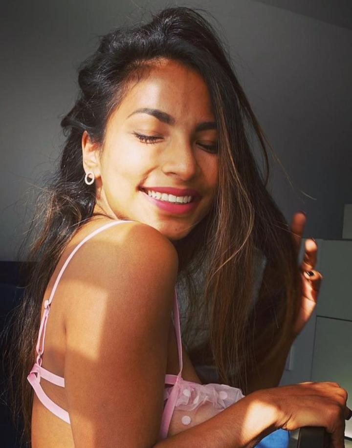 Sunkissed chocolate all ready to melt you anytime now🥵 | Scrolller