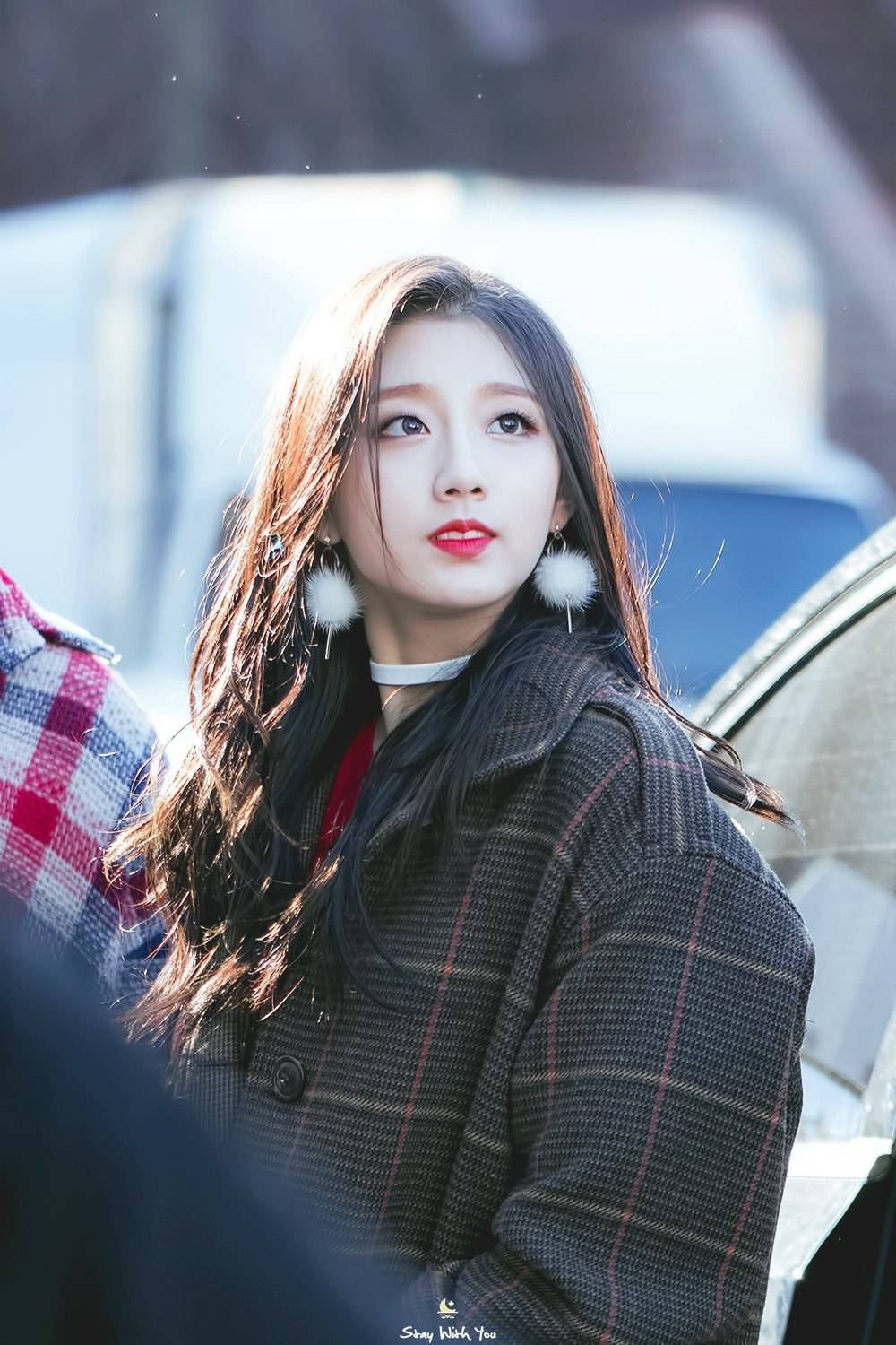 Sunlit Yein | Scrolller