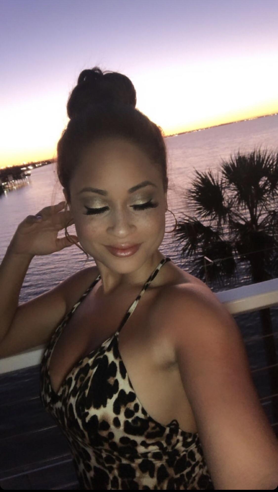 Sunset 🌅 | Scrolller