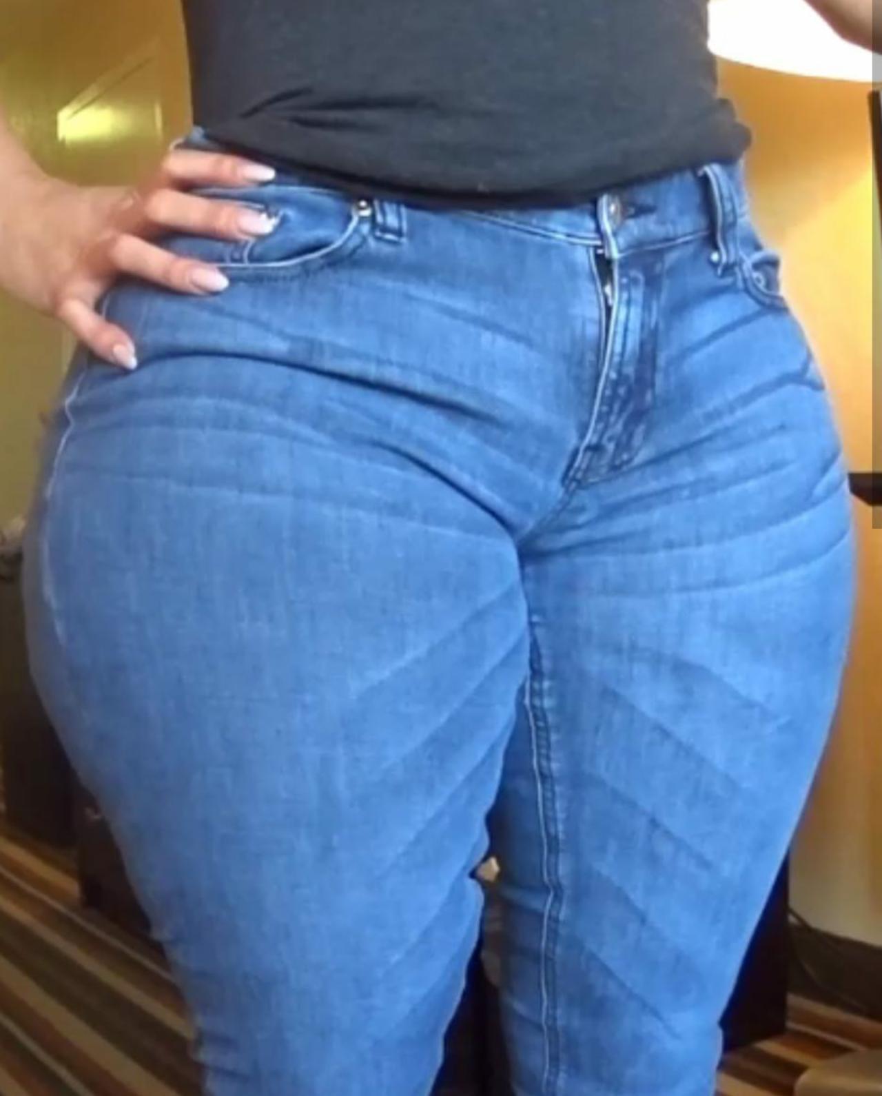 Supa Hips! | Scrolller