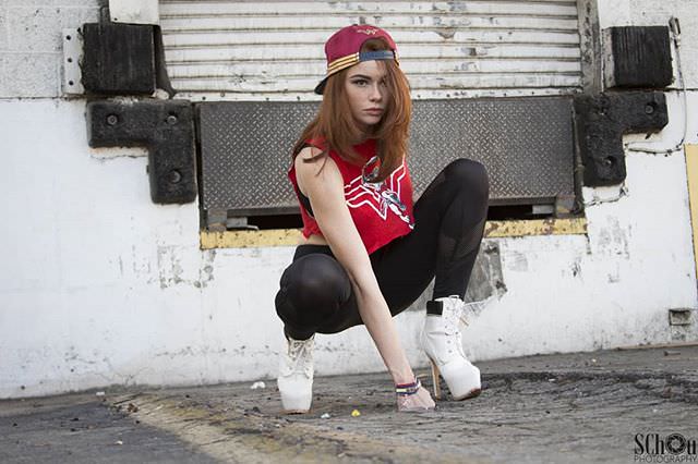 superhero landing | Scrolller