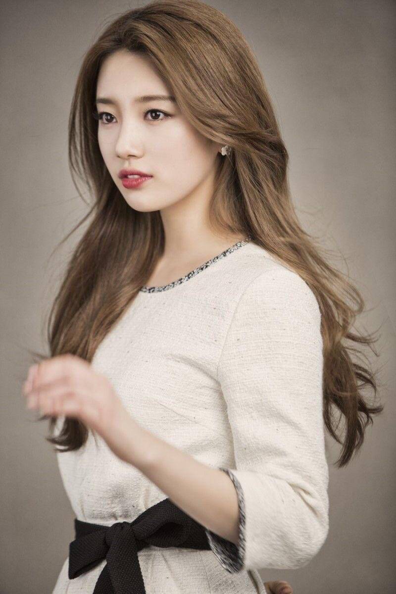 Suzy | Scrolller