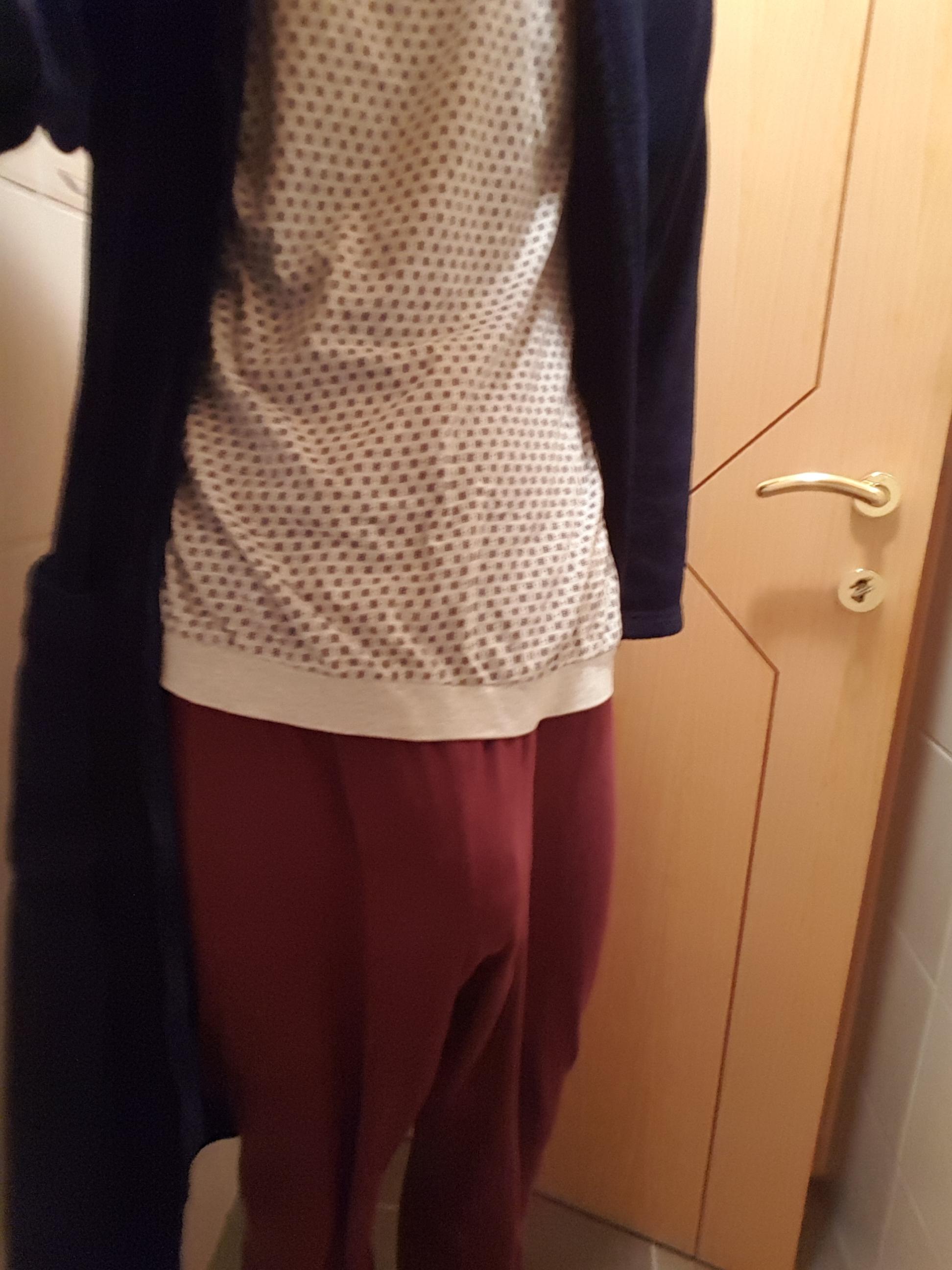 Sweatpants for ultimate comfort | Scrolller