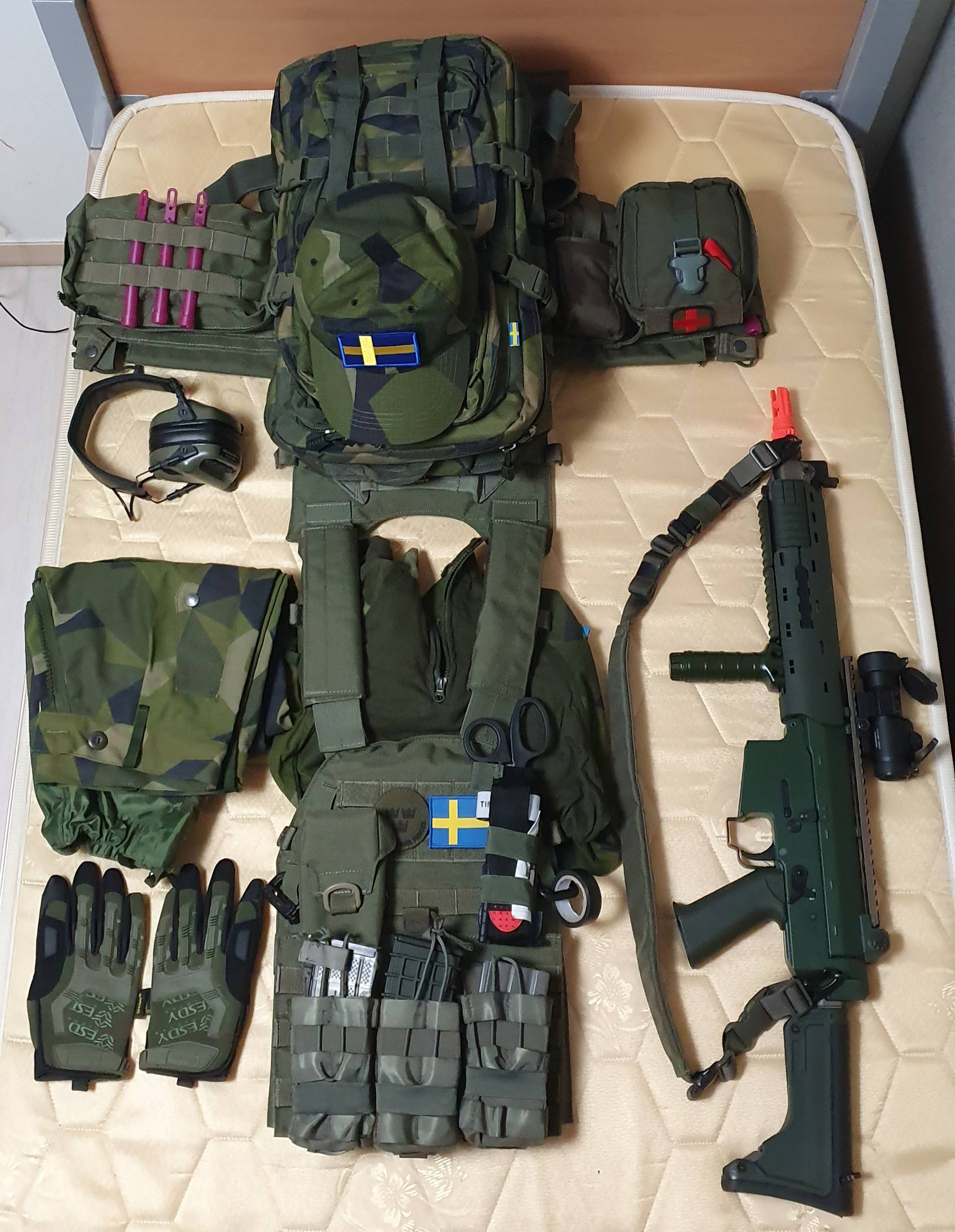 Swedish M90 loadout | Scrolller