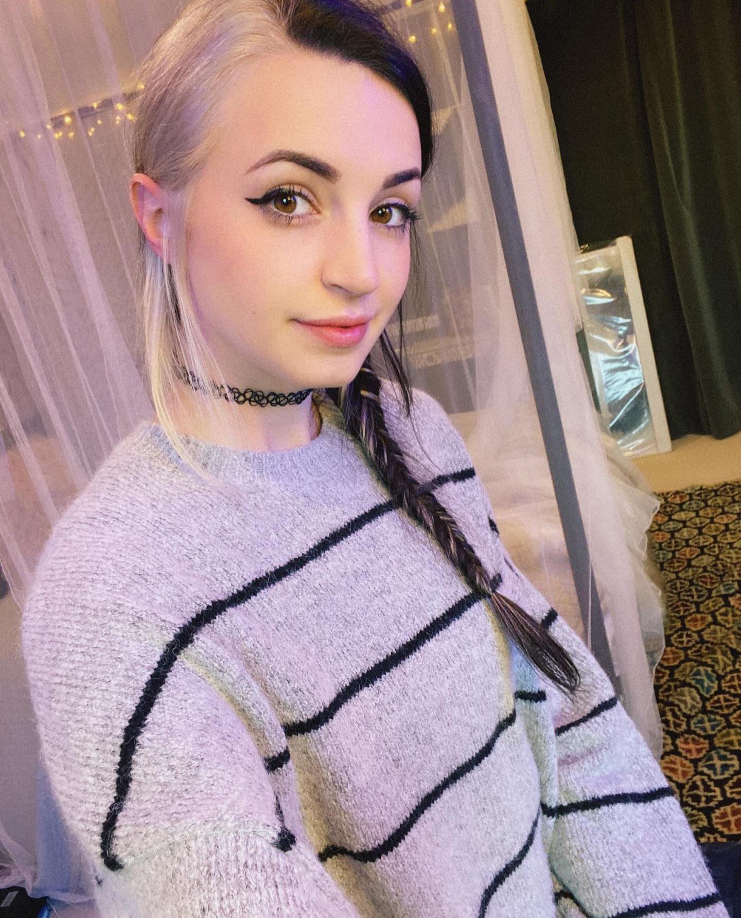 Sweet Gibi | Scrolller