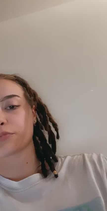 Swollen sausage.. this one grossed me tf out lmao 🤢 | Scrolller