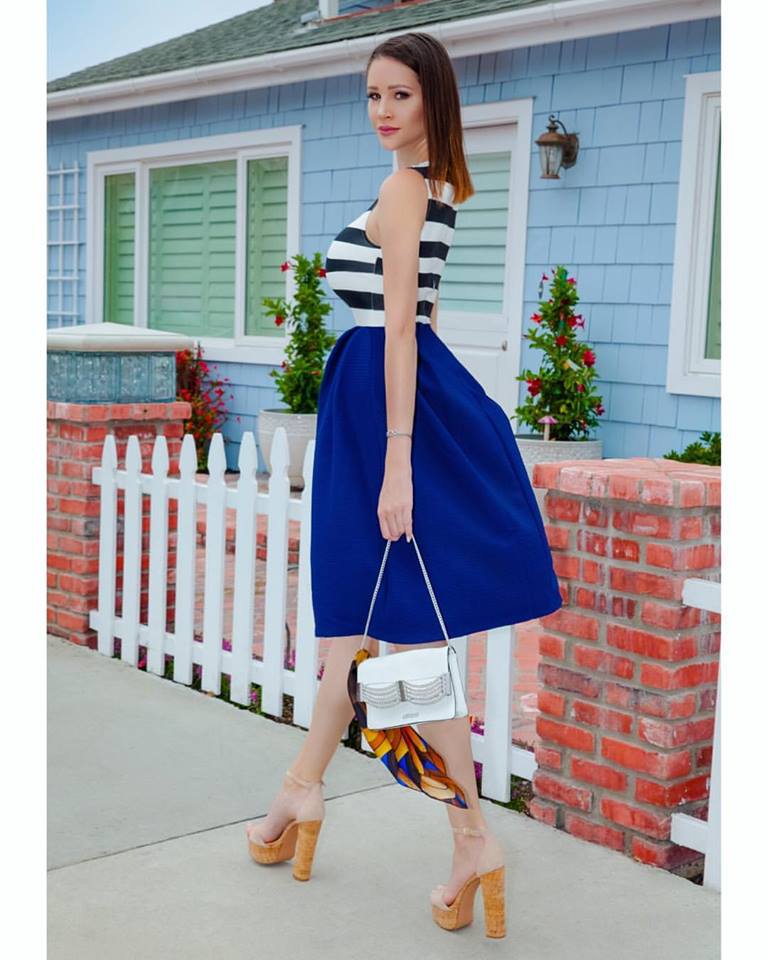 Tall And Beautiful Scrolller