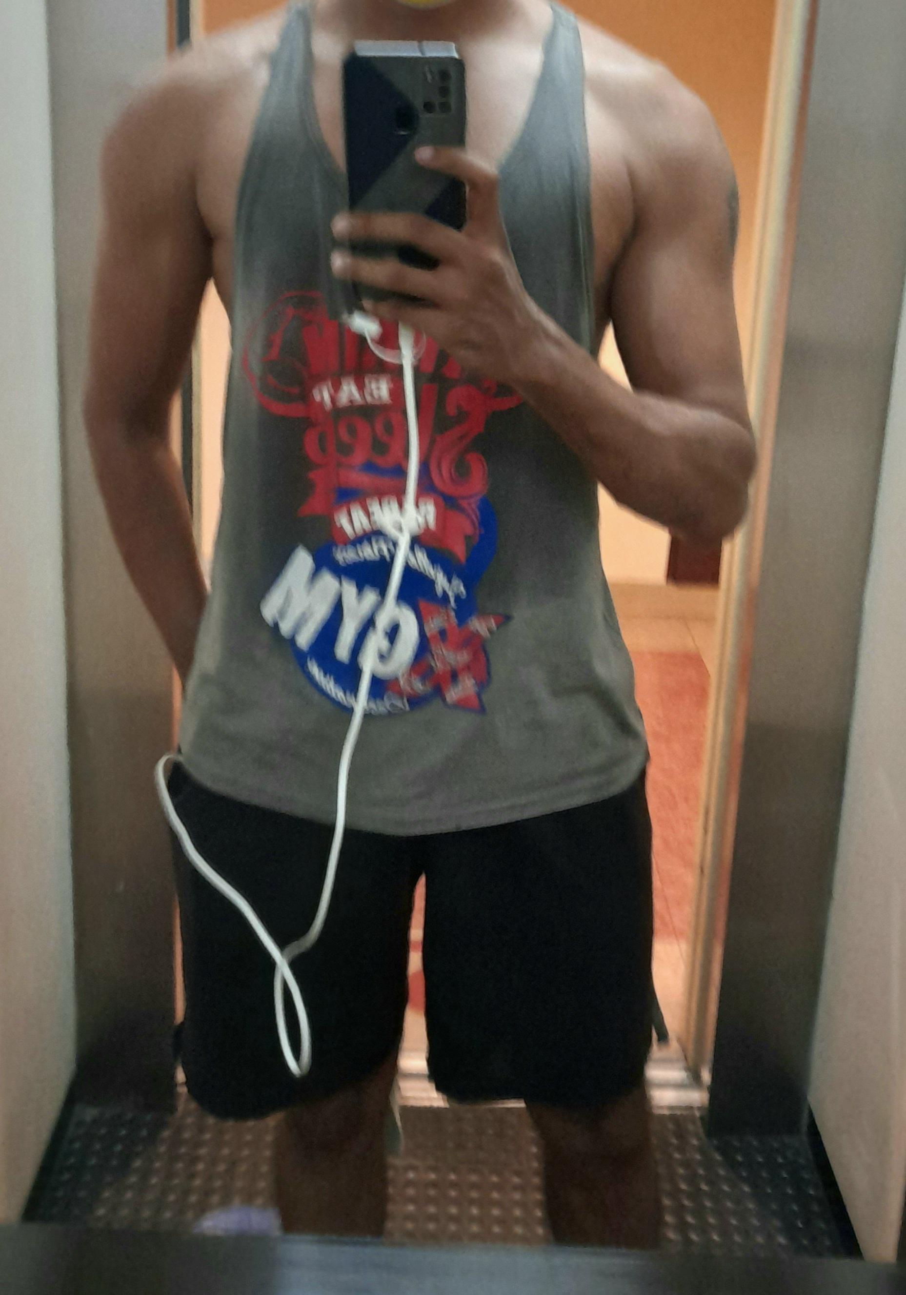 Tall, lean and curious 😉? | Scrolller