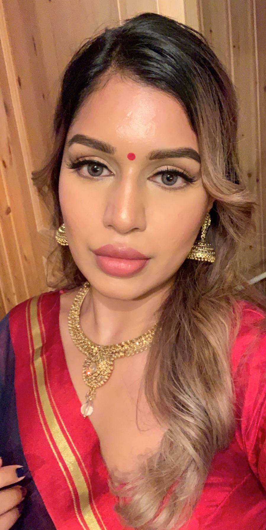 Tamil Slut! How is she? Would she give a good Blowjob or not? | Scrolller