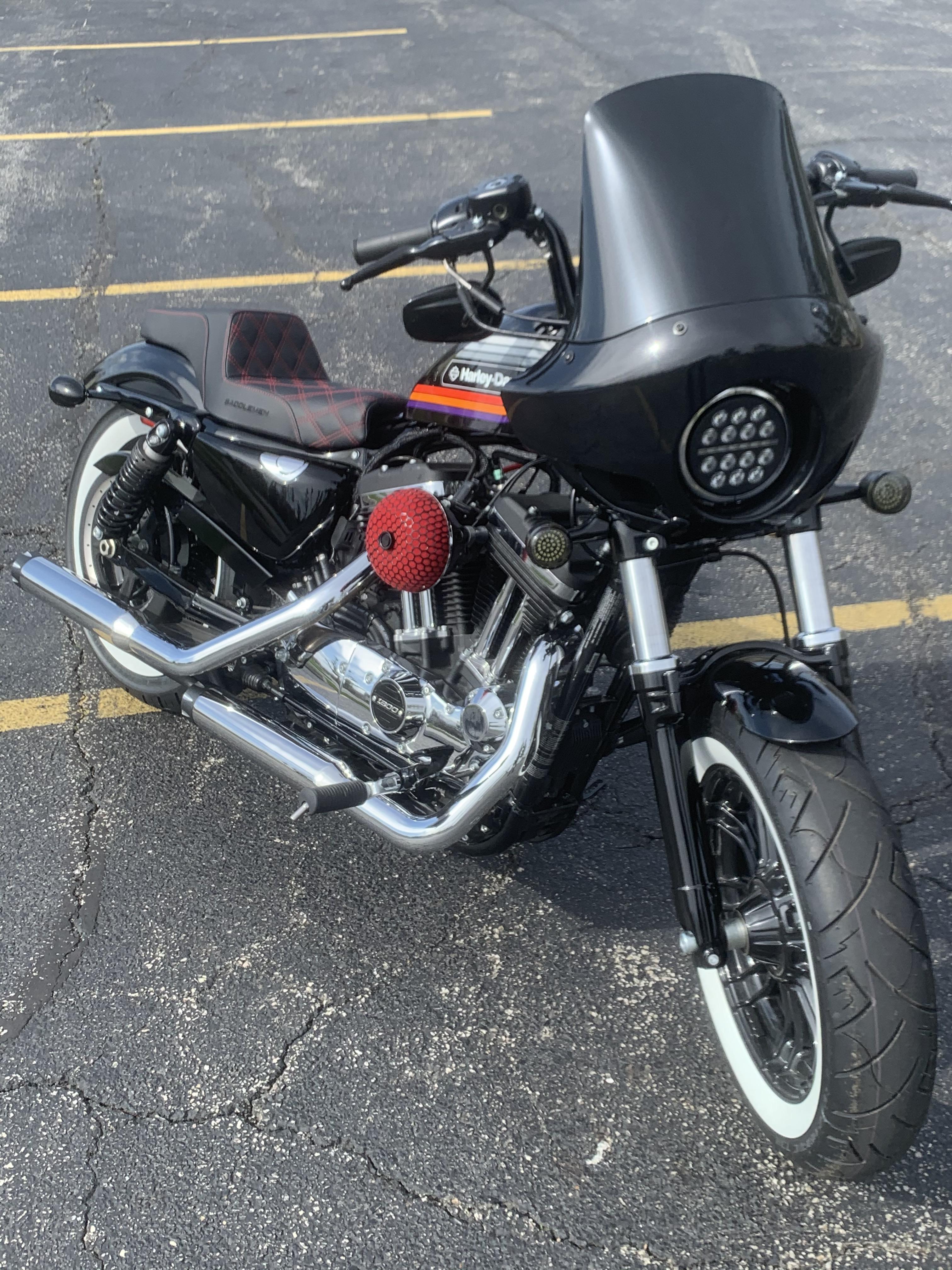 Tank lift. Wire tuck. Fairing. Turn signal relocation. Coil relo. All done before 5! 🍻 | Scrolller