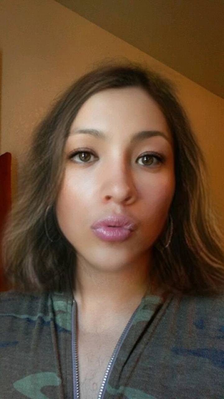 Tell me something | Scrolller