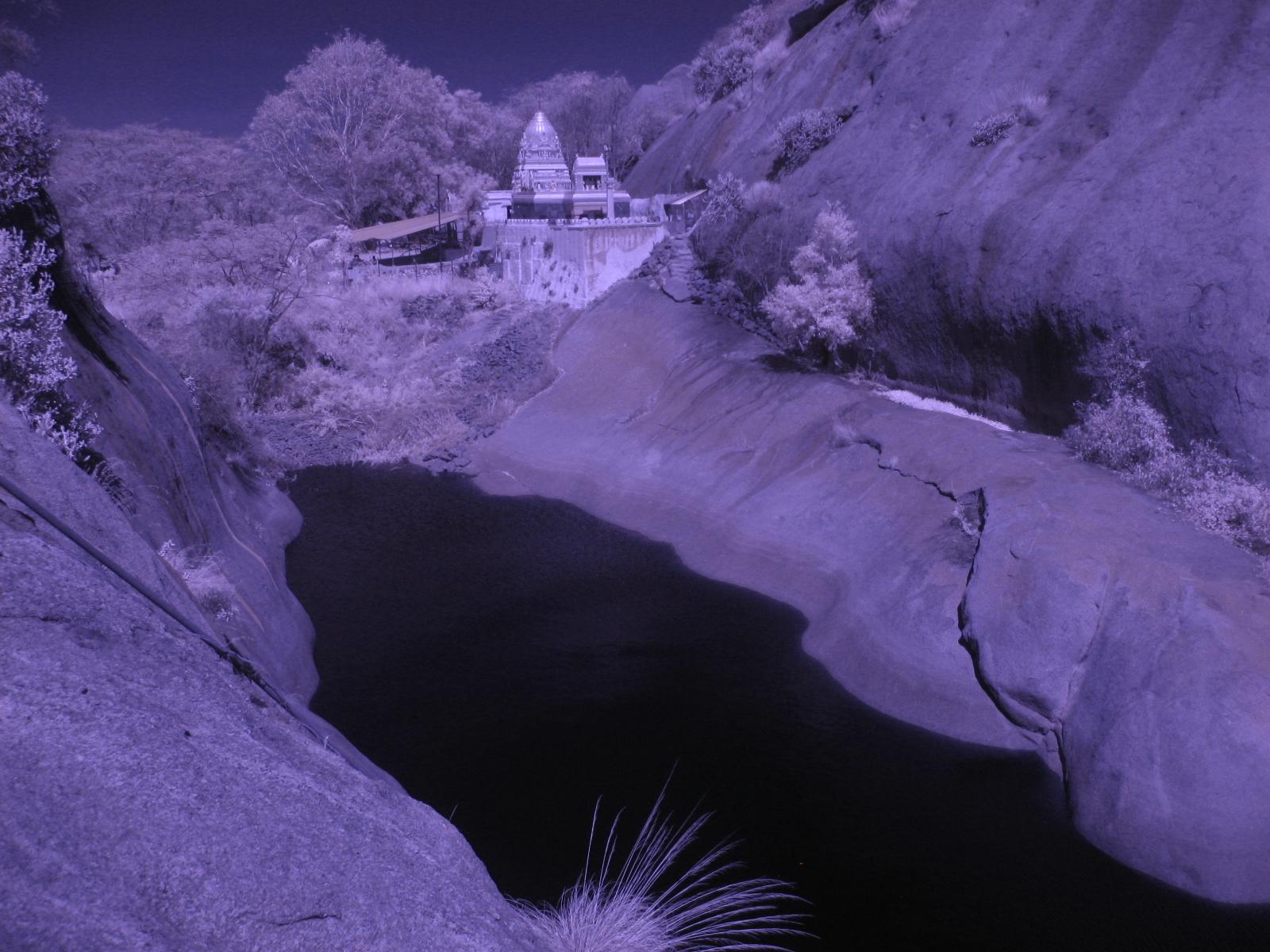 Temple Pond [OC] | Scrolller