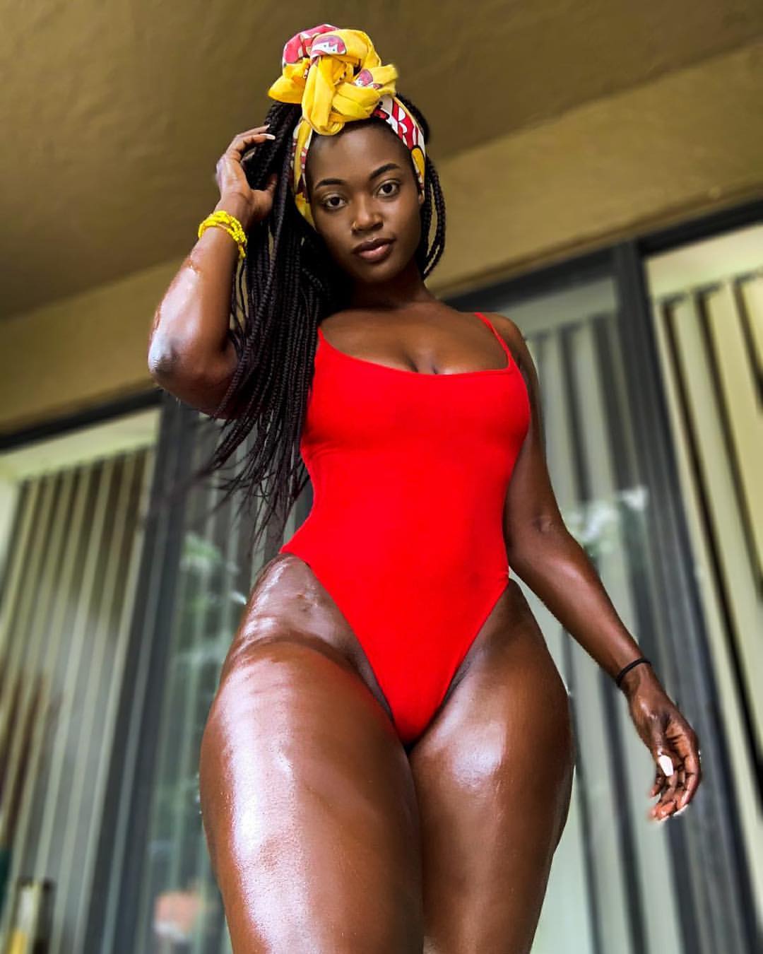 Teresa Lavae | Scrolller