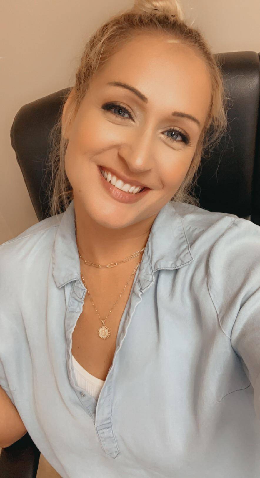 TGIF darlin 👄 | Scrolller