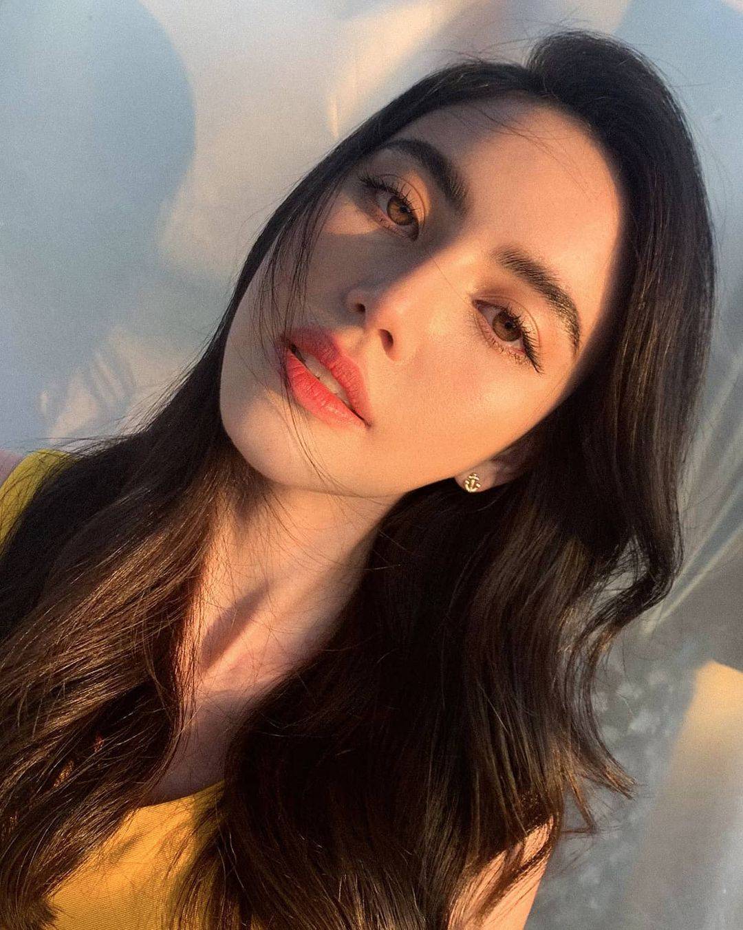 Thai x Belgian | Scrolller