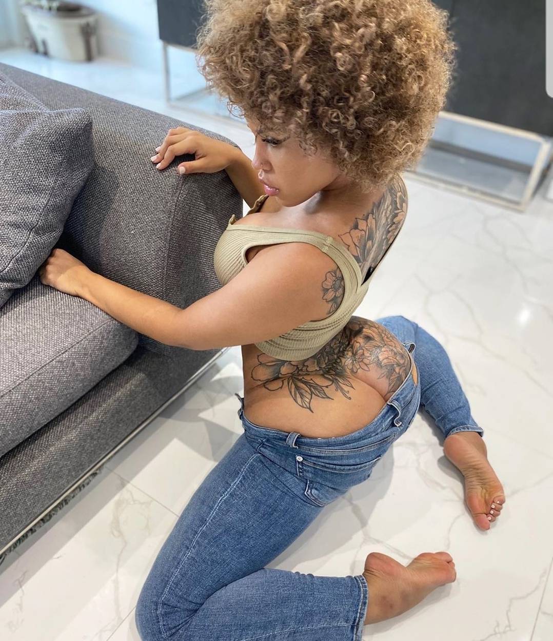 That arch is crazy | Scrolller