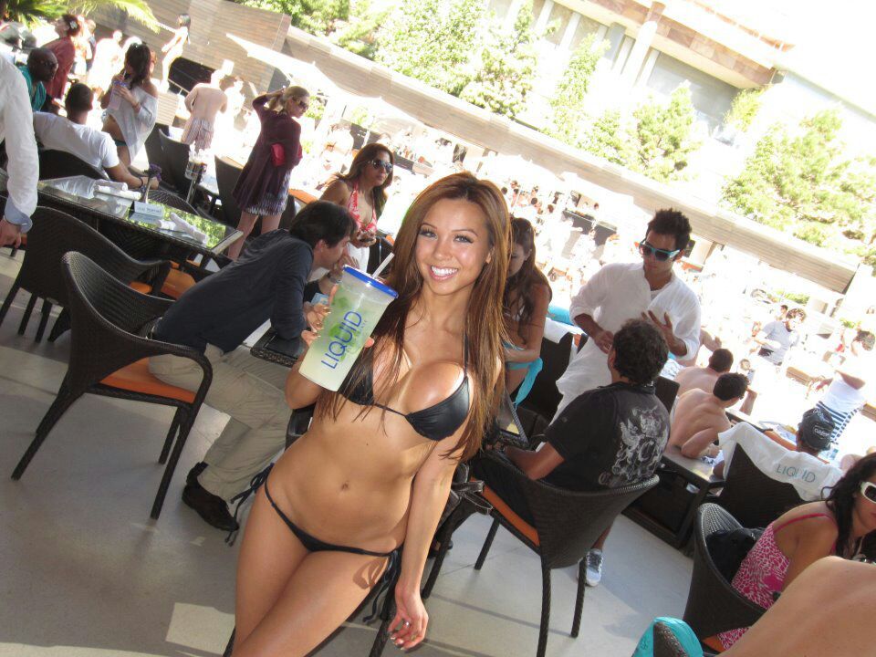 That is one skimpy bikini | Scrolller