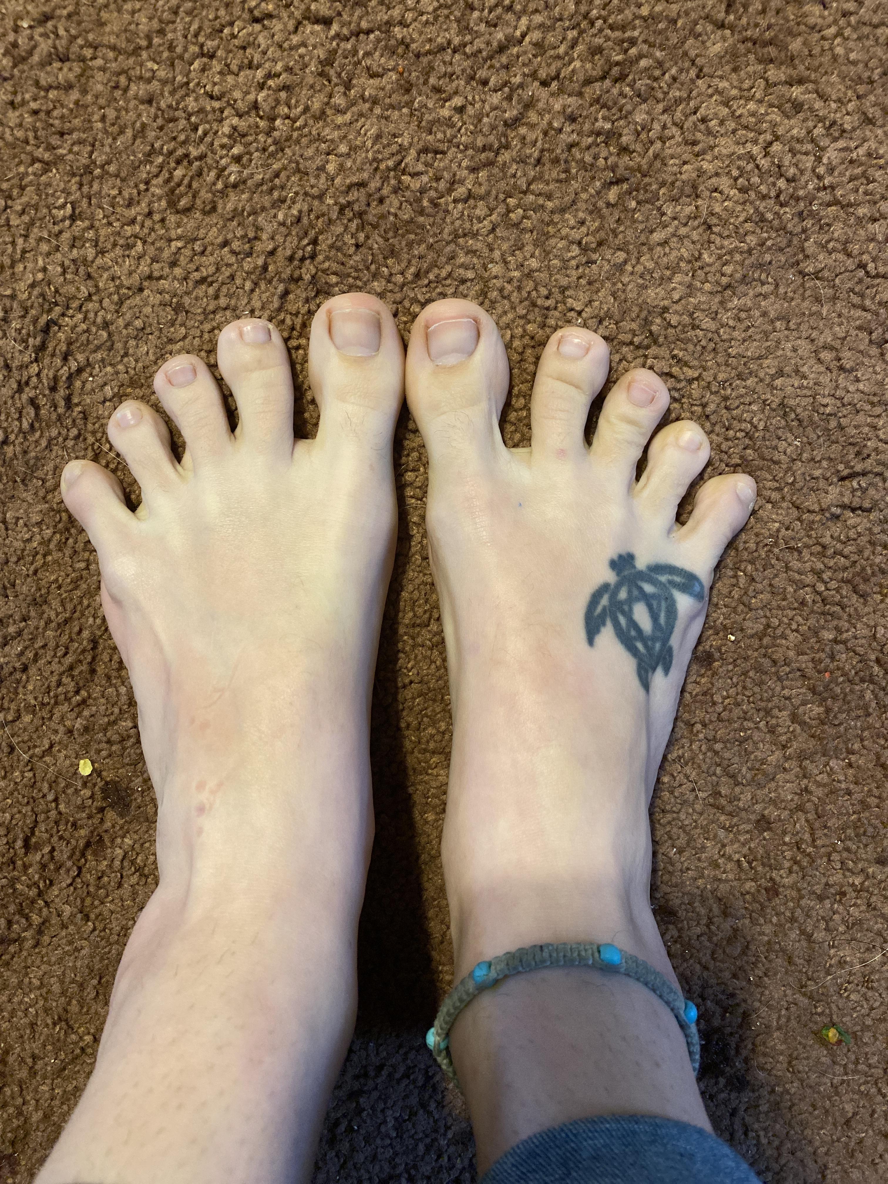 That toe spread! My feet are so healthy! | Scrolller