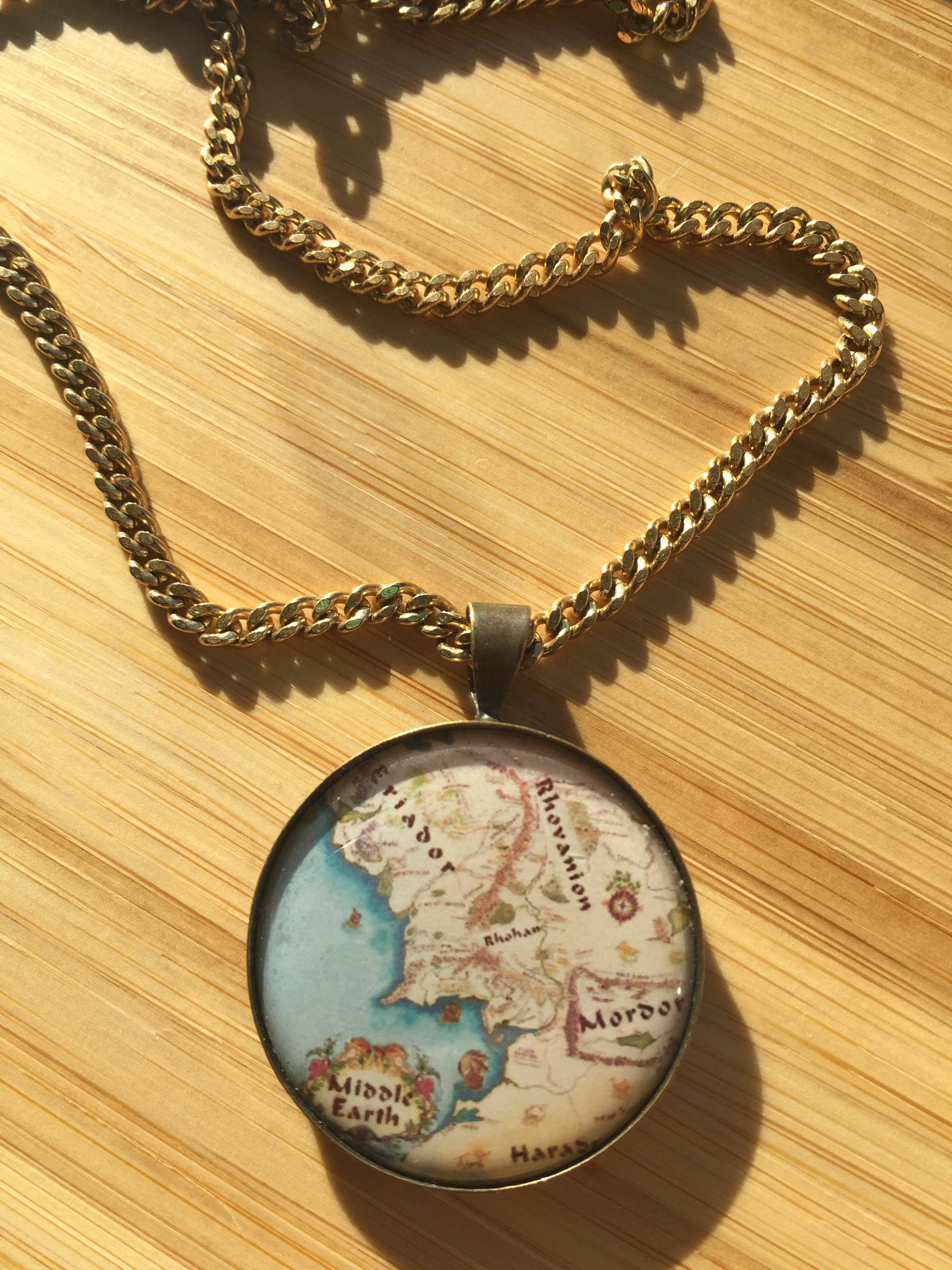 That way, Middle Earth is always around my neck | Scrolller