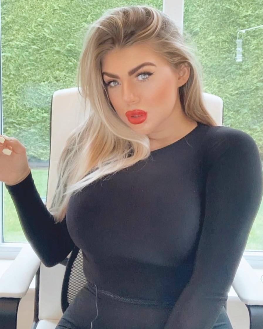 The classic self timer ⏱ | Scrolller