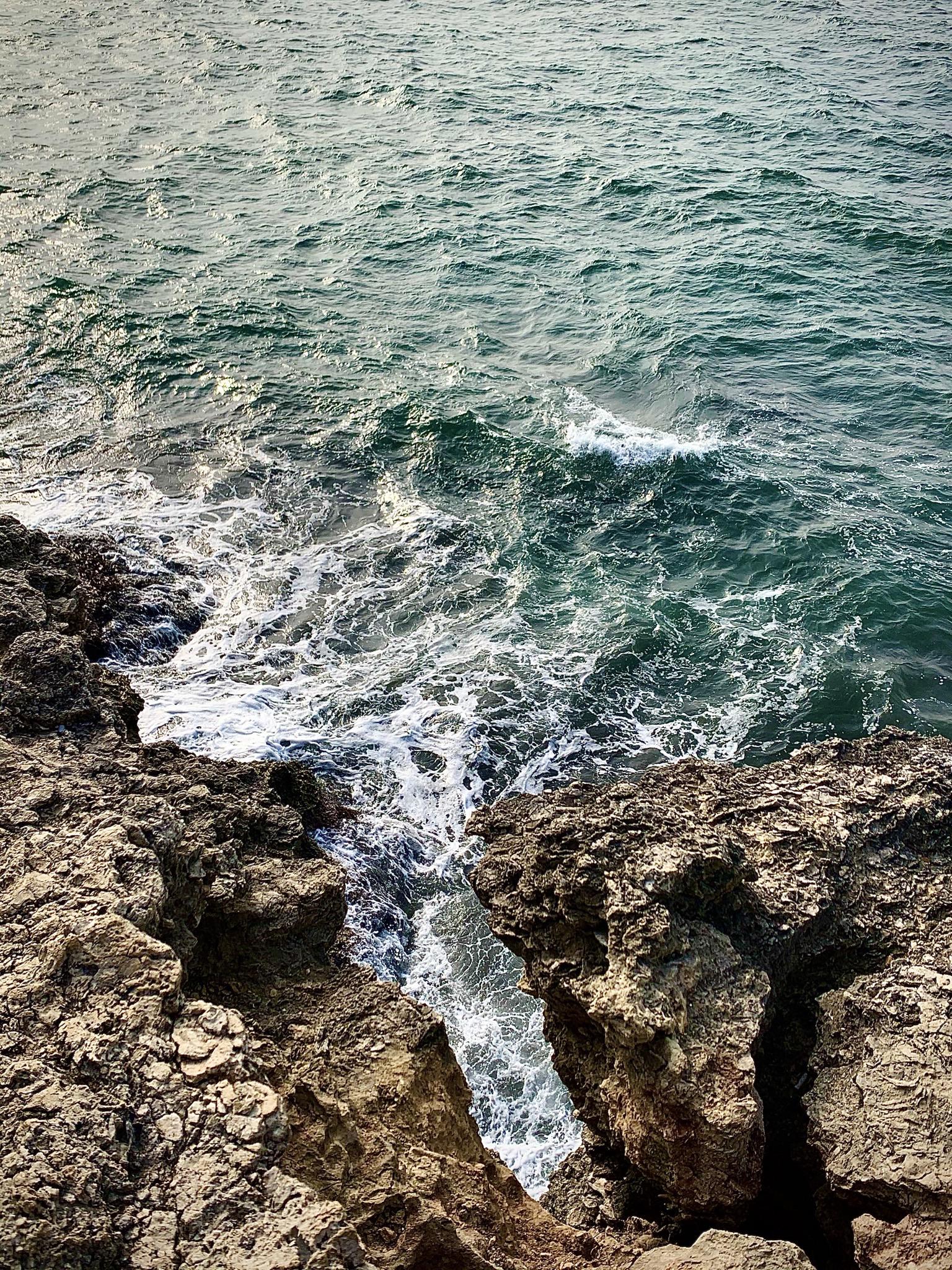 The coast blends in with the wave underneath (Shot on iPhone XR) | Scrolller