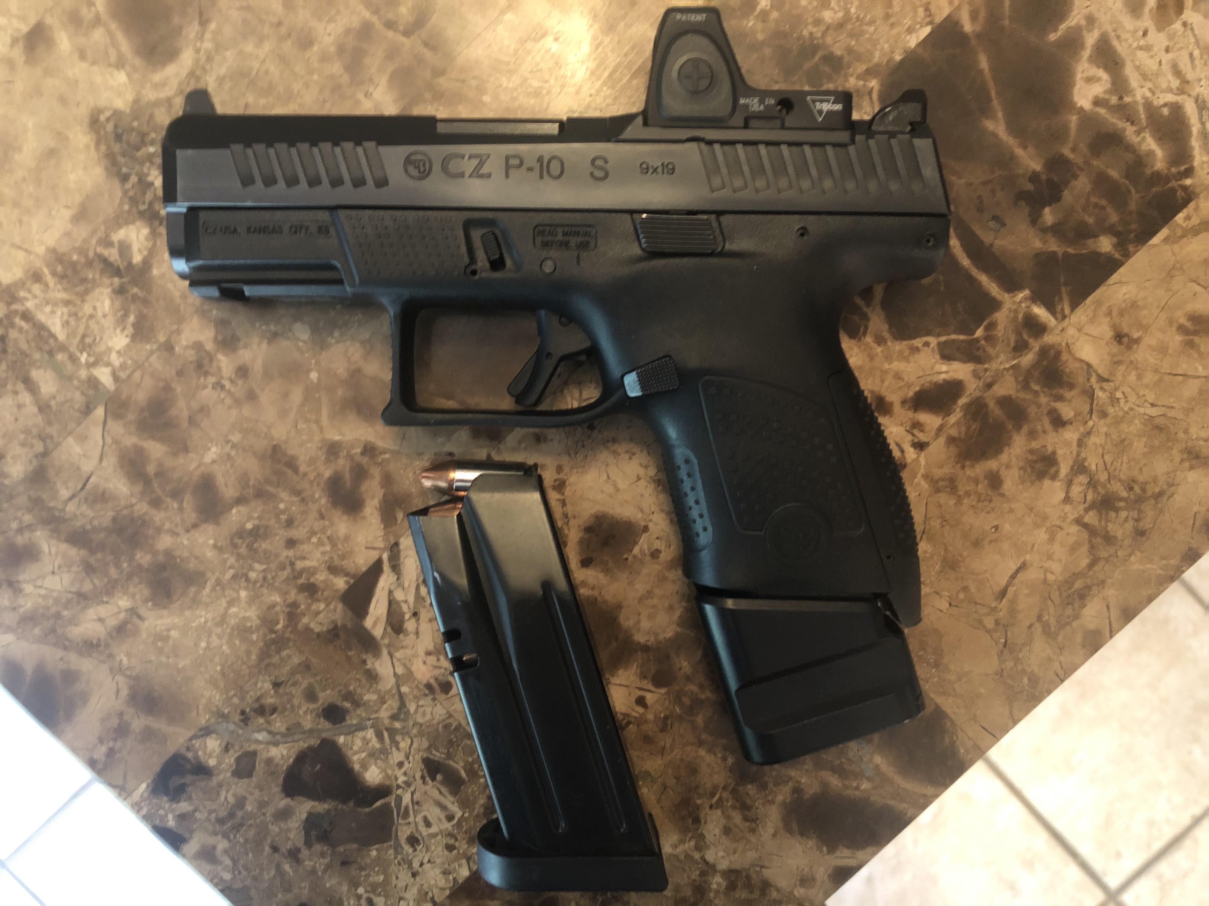 The everyday carry. | Scrolller