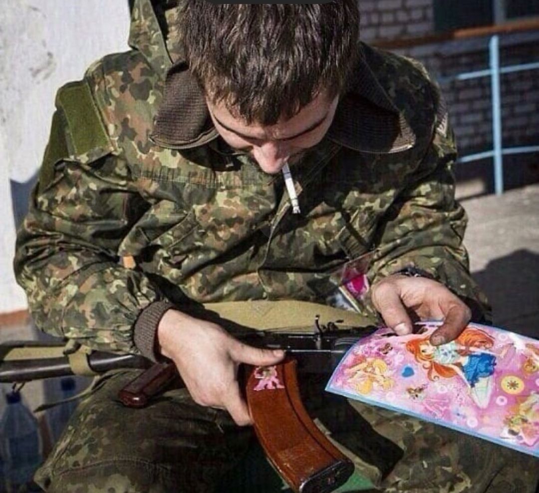 The format sums up Cursed gun images. | Scrolller