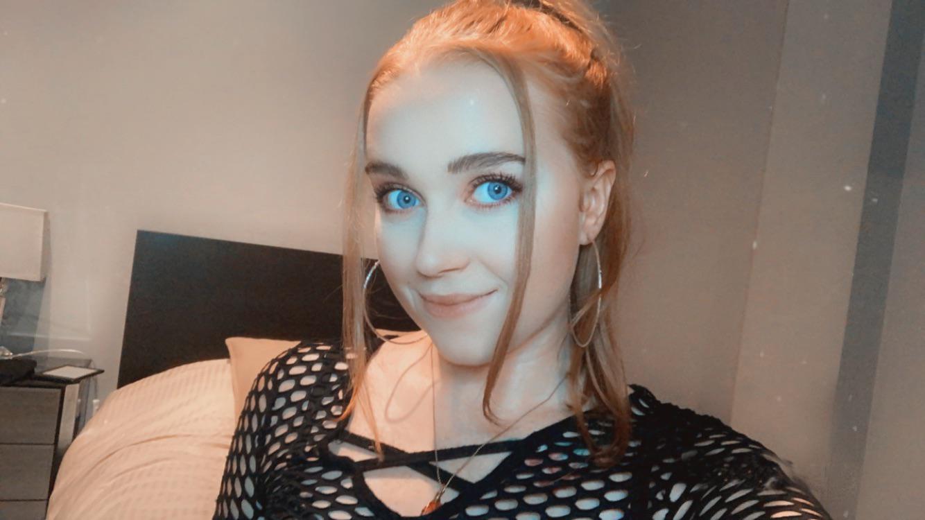 The lighting helped my eyes to stand out | Scrolller