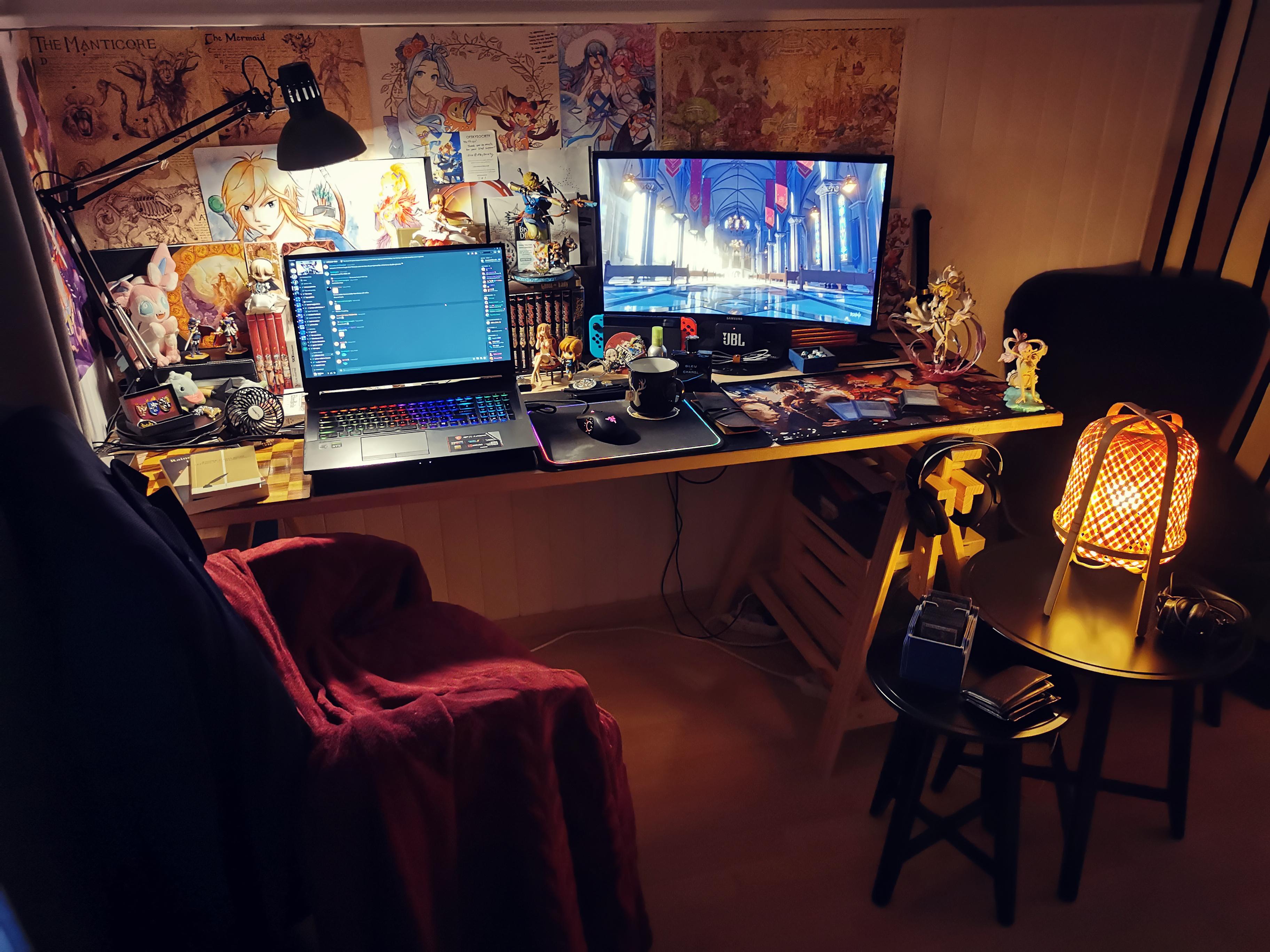 The opposite of a minimalist setup but it's how I love it! | Scrolller