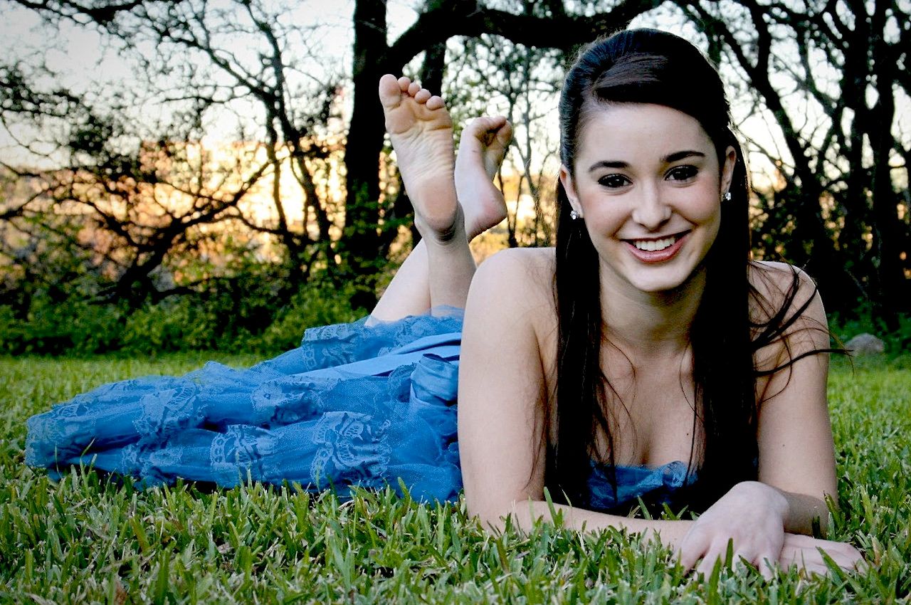 The Pose | Scrolller