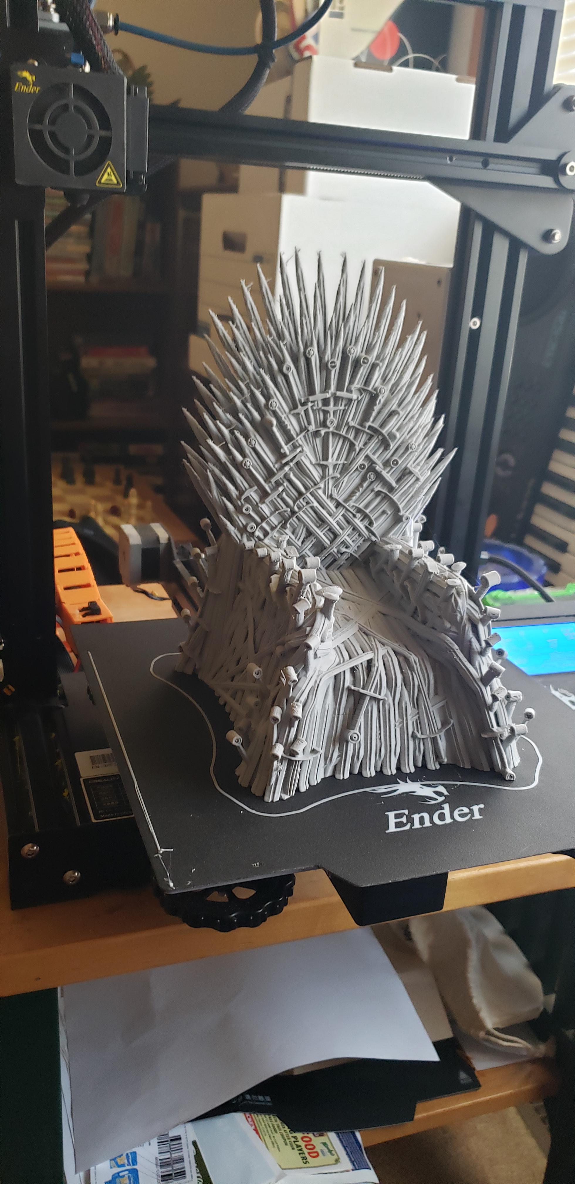 The throne is complete! | Scrolller