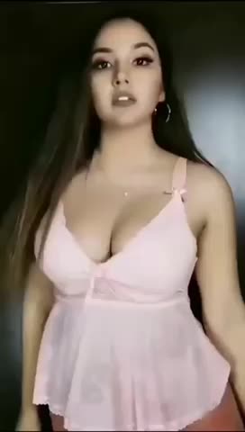 The true meaning of “jiggle” | Scrolller