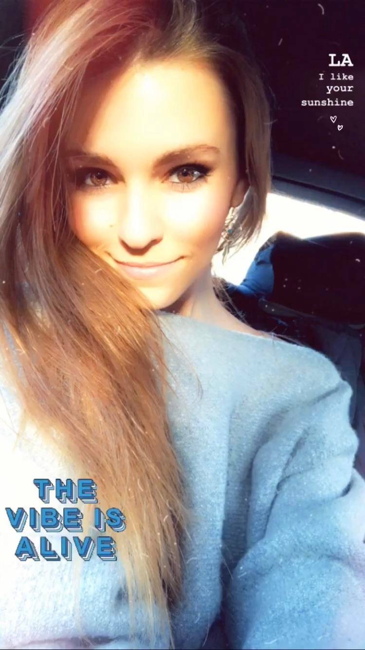 “The vibe is alive” | Scrolller