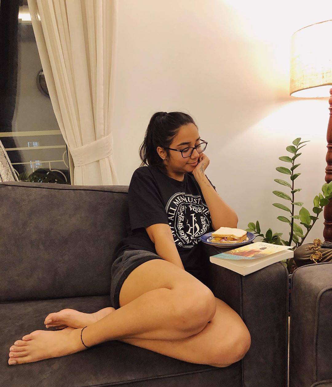Youtuber Prajakta Koli (aka mostlysane) | Scrolller Youtuber Prajakta Koli (aka mostlysane) | Scrolller