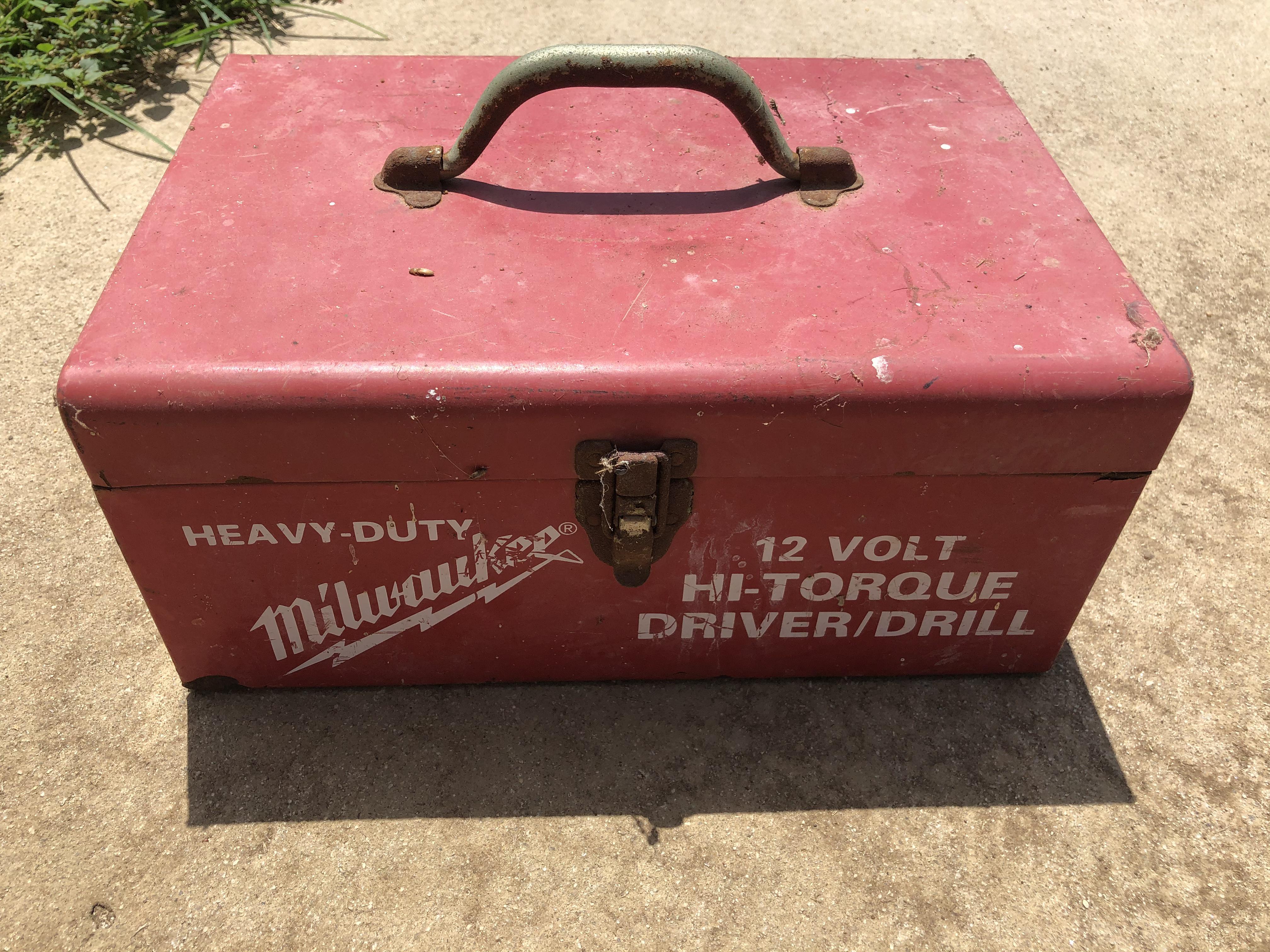 There is some paint chipping on the bottom that will need to be touched up but how can I shine ...