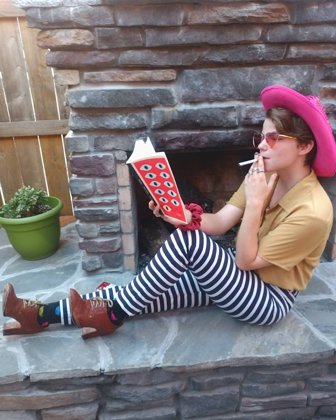 there's a snek in my boot | Scrolller