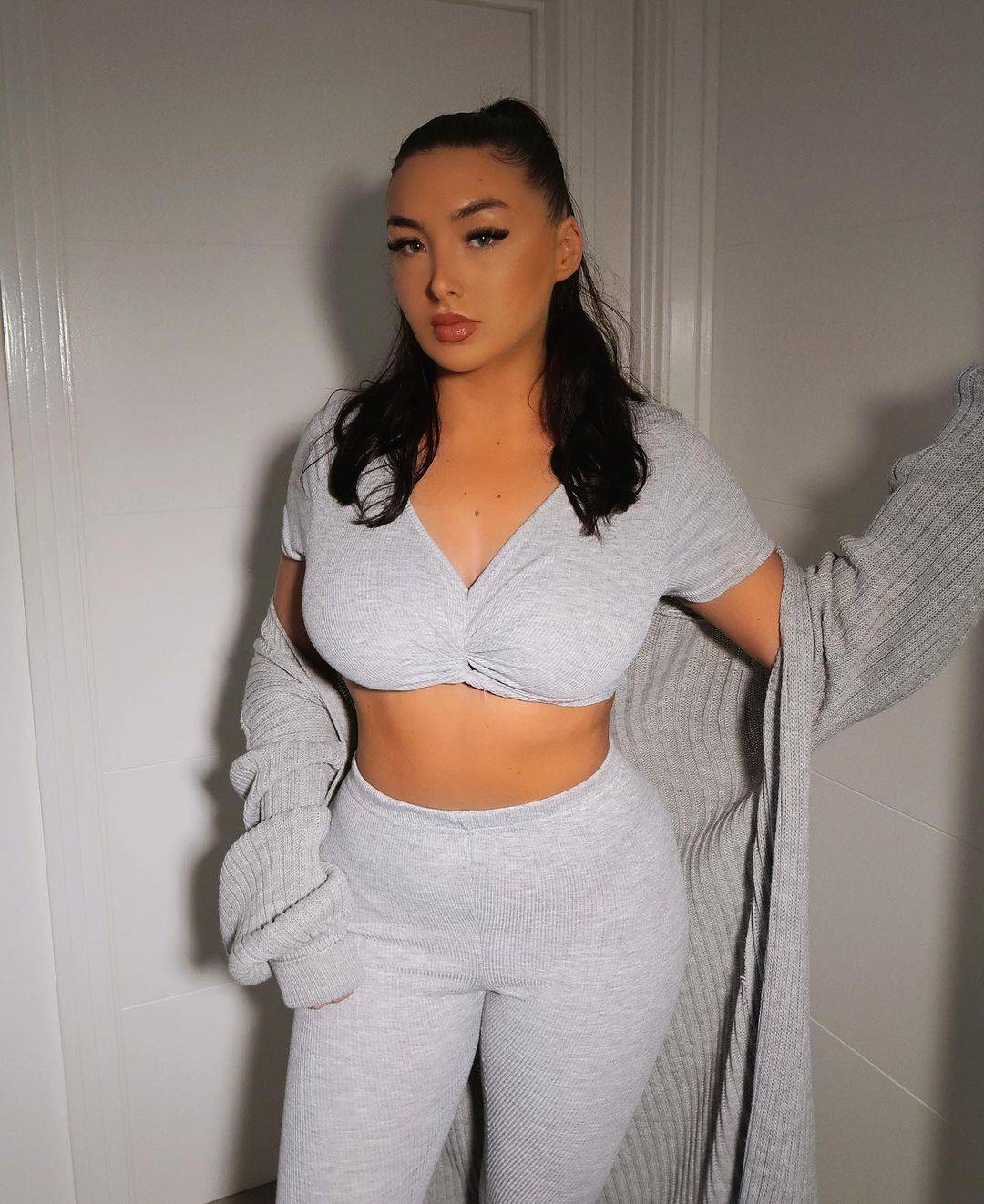 Thicc chav | Scrolller