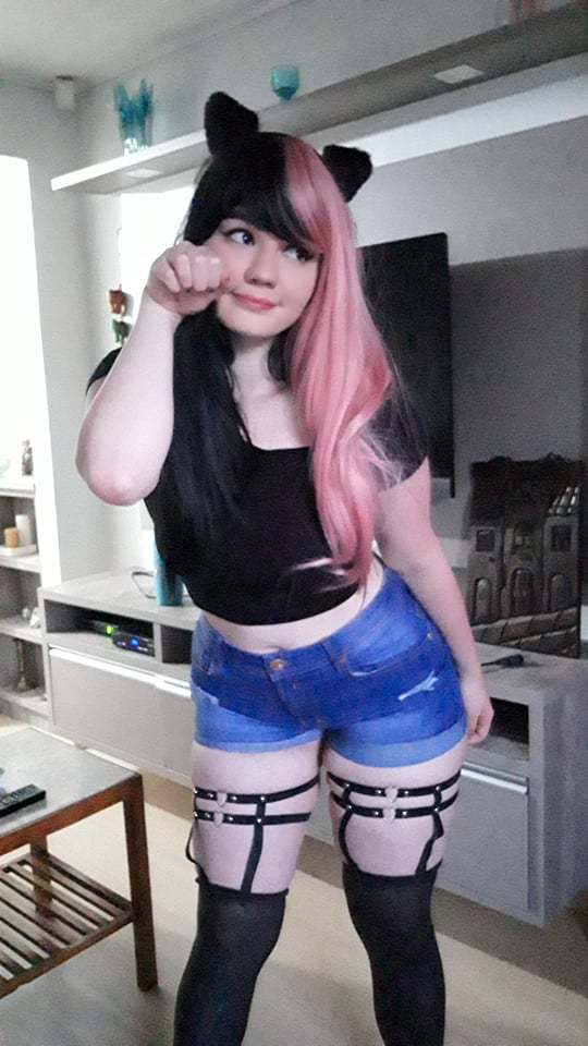 THICC KITTY | Scrolller