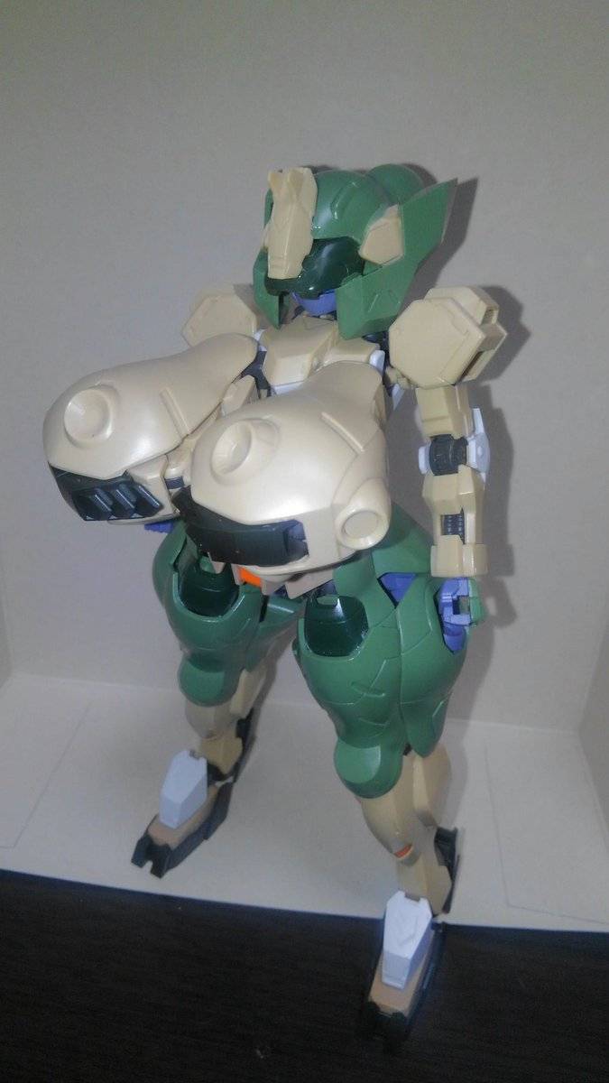 Thicc mecha, must be a dual pilot. | Scrolller