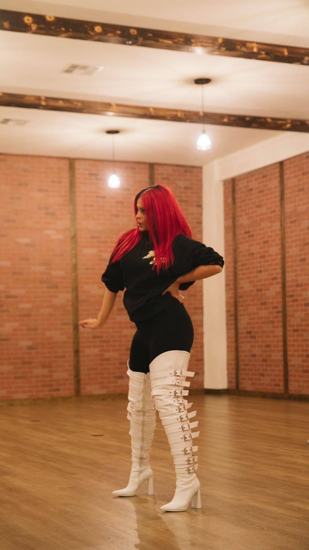 Thick Goddess | Scrolller