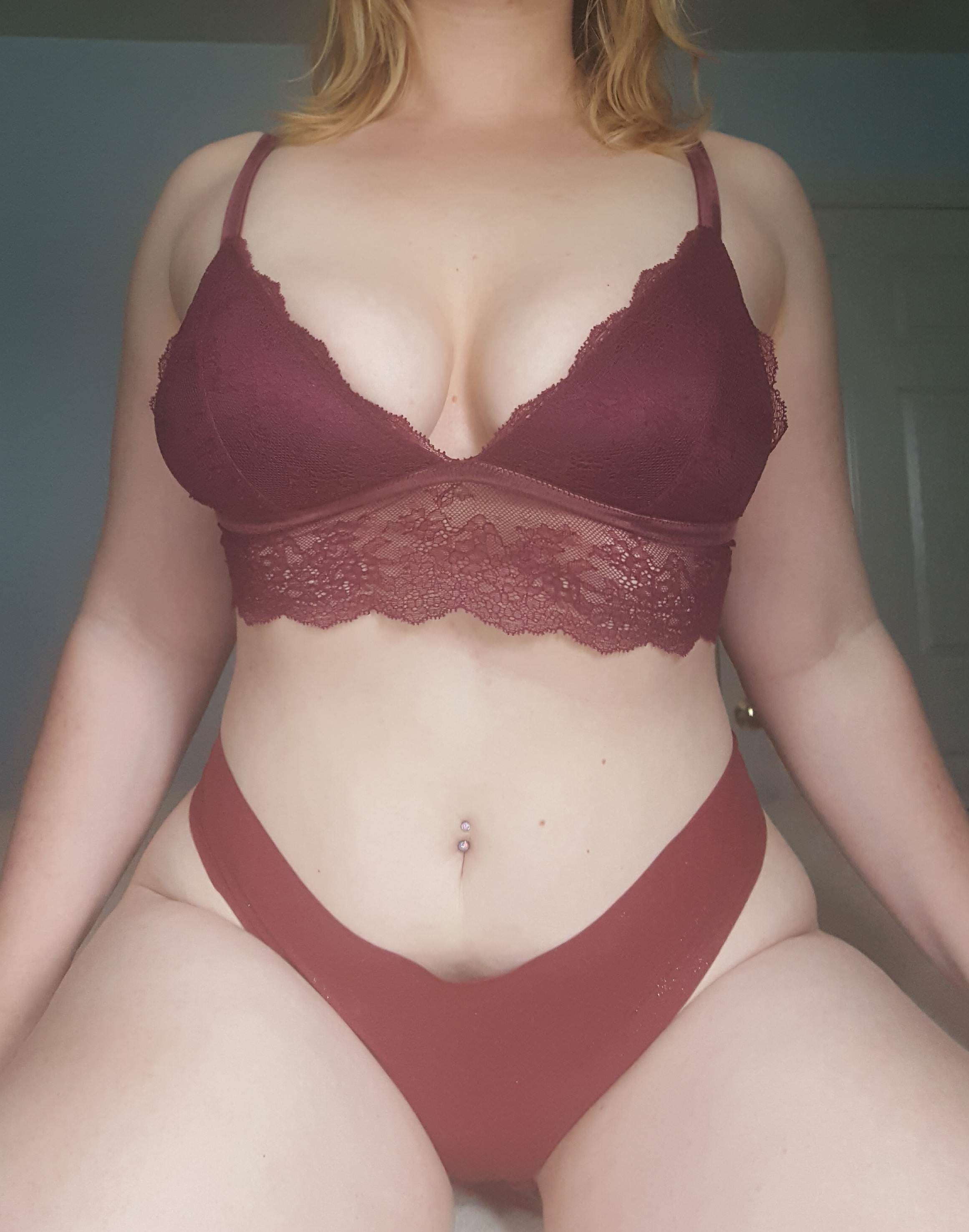 Thick thighs save lives [OC] | Scrolller